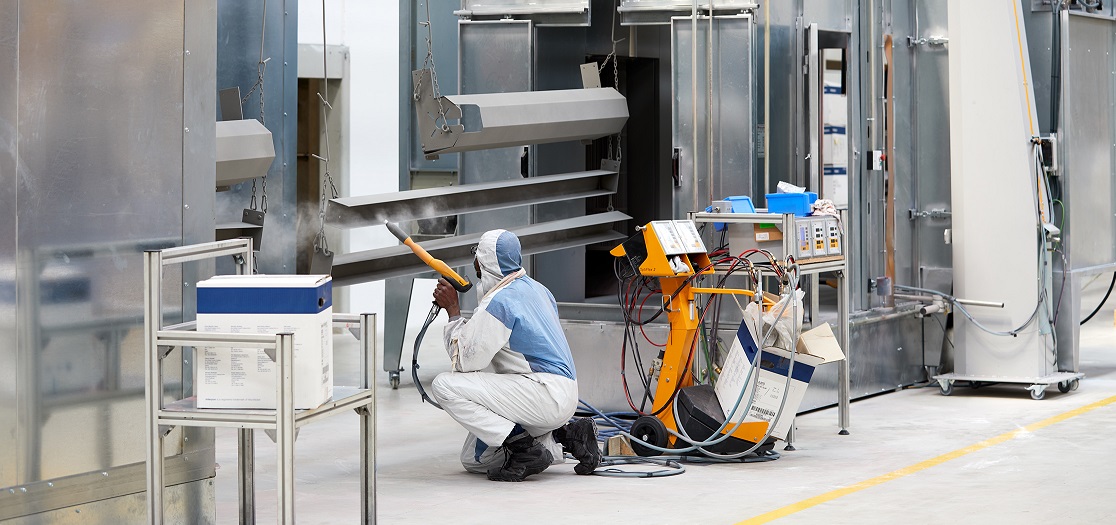 La línea de pintura de la fábrica de Ferroflex: innovación y calidad ...